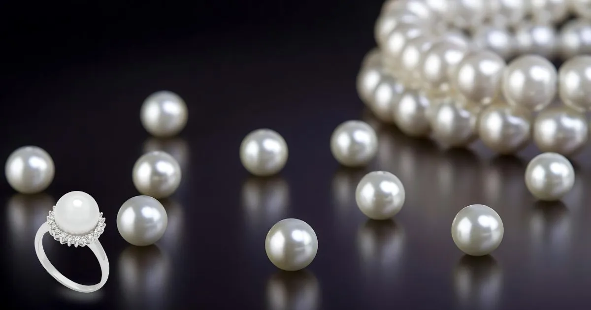 Pearl (Moti) Gemstone: Benefits, Prices & How To Wear
